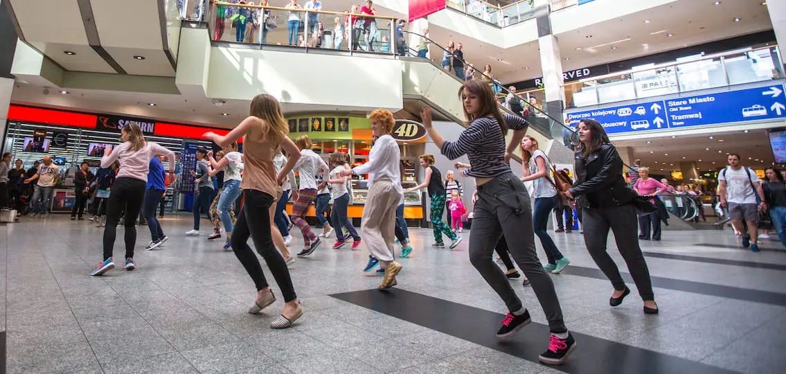 Dangerous Flash Mobs Are Flash Mobs Positive Or Negative Dangerous Flash Mobs Are Flash Mobs Positive Or Negative