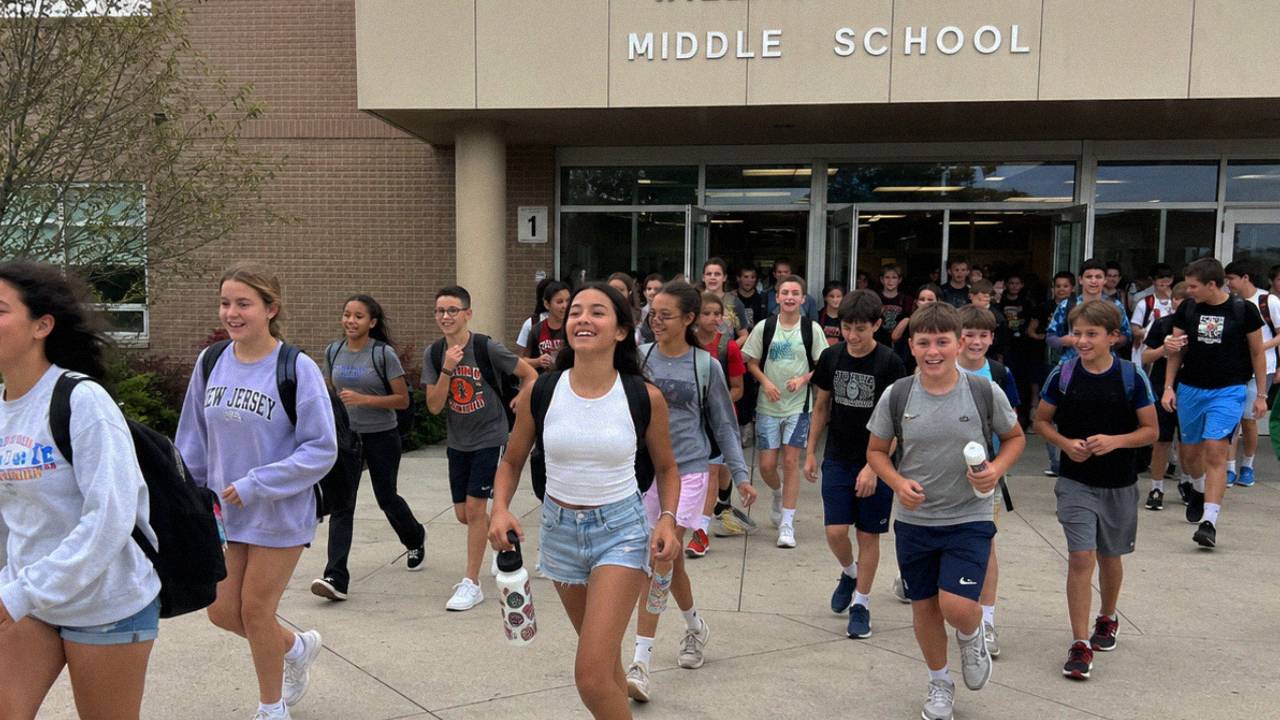 18 Ideas for Last Day of School Traditions! - Your Teen Magazine